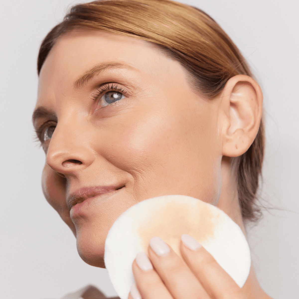Cleansing Micellar Water 220ml – The Clinic